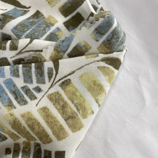 Quality Summer Hot Fabric Rayon 68*68 Density for Customized Suiting Design for sale