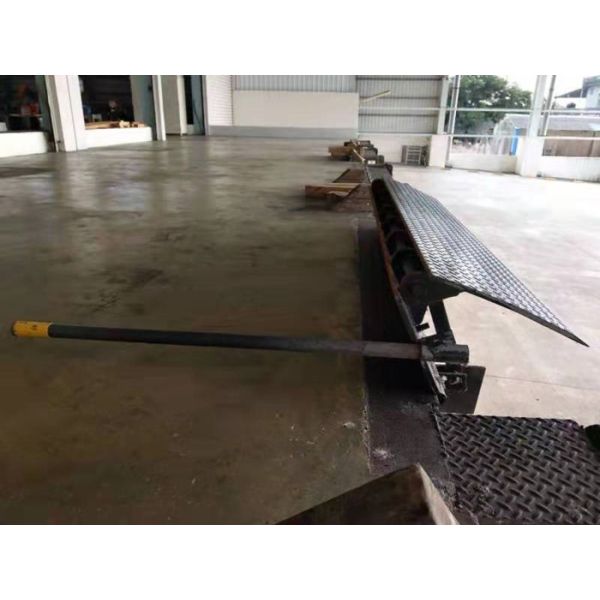 Quality Mechanical Edge Of Dock Leveler Mini Truck Loading Equipment System Simply for sale