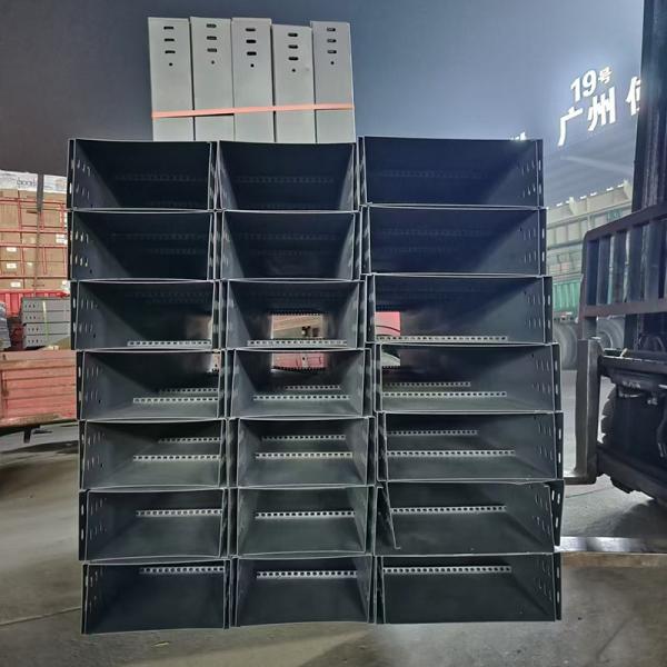 Quality Durability Qualities Trough Cable Tray For Electrical Systems Rain Roof Trough for sale