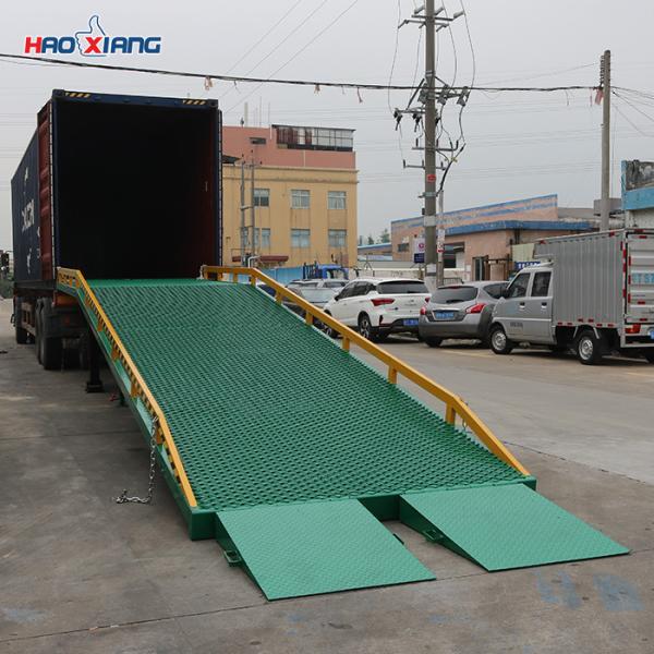 Quality 10T-20T Portable Dock Ramp Mobile Ramp For Unloading Trucks for sale