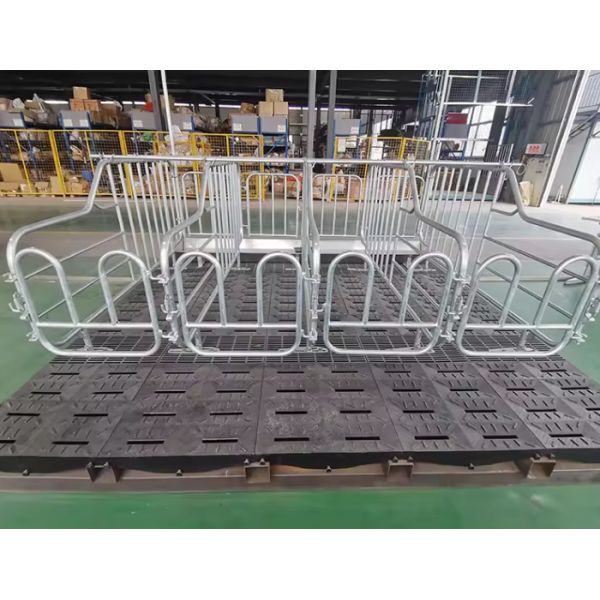 Quality Easy To Clean And Maintain GRP Floor Grating FRP Farm Farm Processing Plant  38x38mm Long Service Life for sale