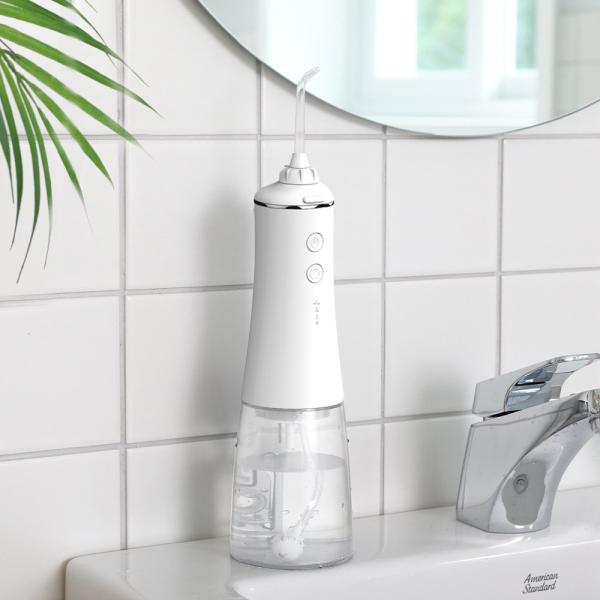 Quality Cordless Portable DIY Oral Irrigator , Rechargeable Water Flusher For Teeth for sale