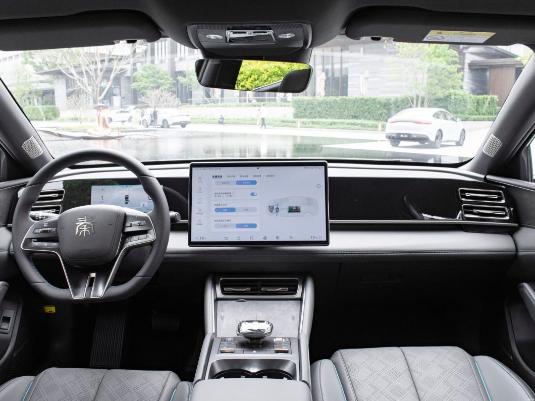 Byd Qinl 2024model Dm-I 120km Excellence Version Top Version