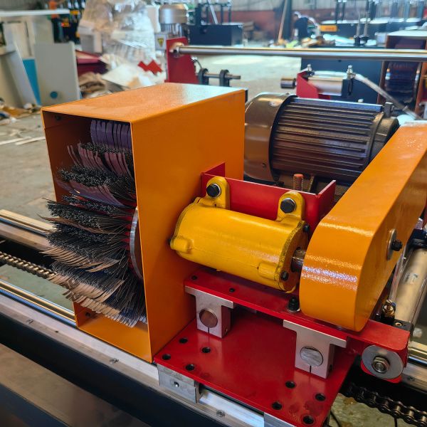 Quality Variable Frequency Speed Regulation Wood Round Rod Polishing Machine for Broom for sale