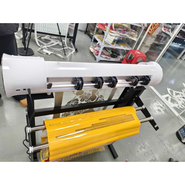 Quality Anycut ZKSS600 Compact CCD Camera Automatic Edge Patrol Plotter With Large Sreen for sale