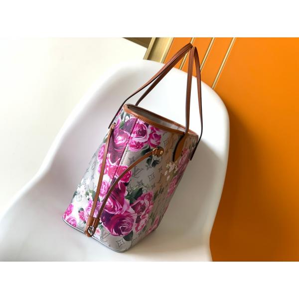 Quality Floral Pattern Silver Louis Vuitton Large Never Full M21352 for sale