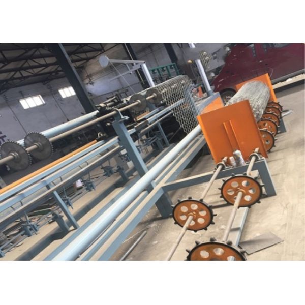 Quality Semi Automatic Chain Link Fence Machine Single Wire Sturdy Structure High Output for sale