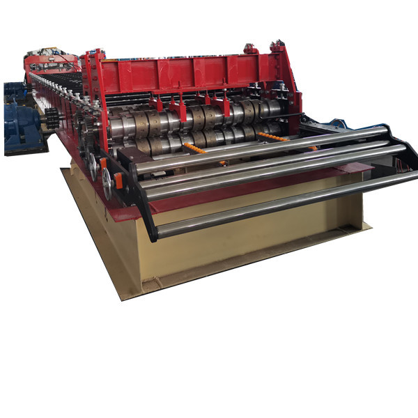 Quality Hydraulic Decoiler Metal 0.8mm Plc Decking Forming Machine for sale