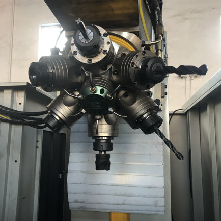Quality Intelligent Multifunctional Vertical Drilling And Tapping Center For Valve for sale