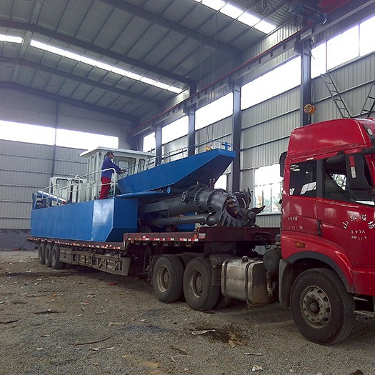 Quality 1000 KW Diesel Engine Power Small Dredger Machine For Sand Dredging From River for sale