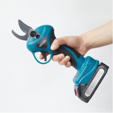 Quality 650W Tree Branch Electric Pruner Shears Rechargeable Lithium Battery Operated for sale