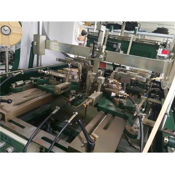 Quality Friendly HMI Four Corner Pasting Machine On Line Feeding Cardboard Table for sale