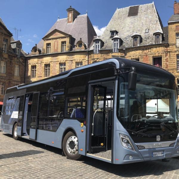 Quality Long-Range High-Capacity Pure Electric Bus TEG6125BEV 12 Meter Pure Electric Bus for sale