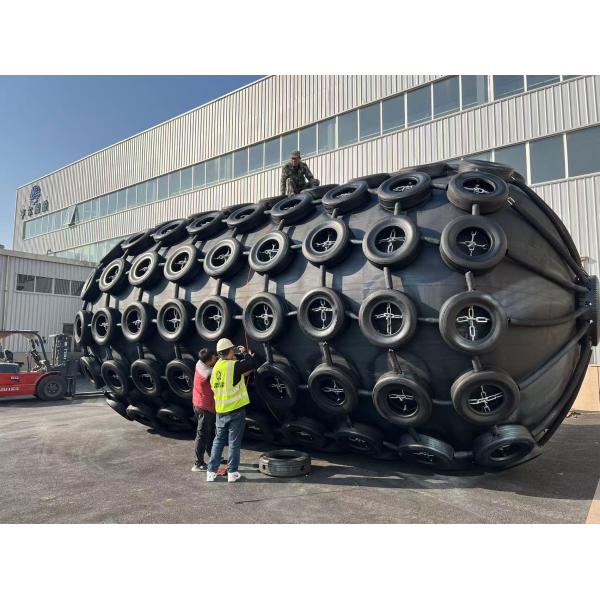 Quality Marine Rubber Fender Wholly Wrapped Technology Highly Durable for sale
