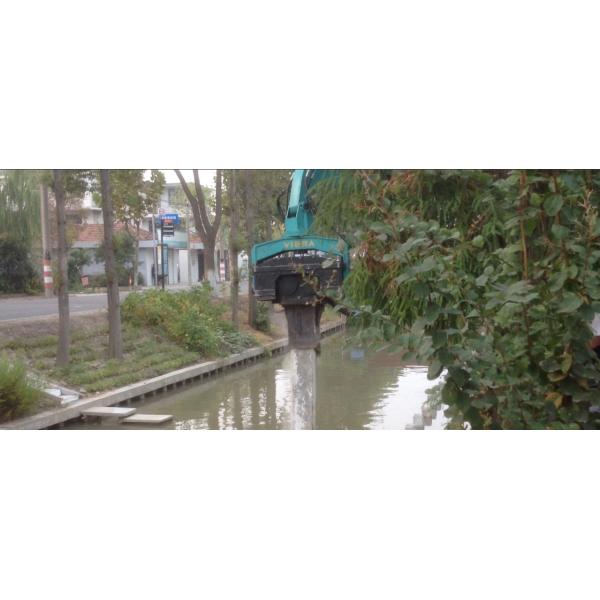 Quality Eco Friendly Construction Mini Excavator Vibro Pile Hammer for sale