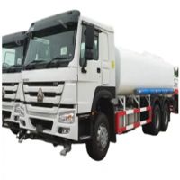 Quality Second Hand Water Tank Trucks SINOTRUK HOWO Euro2 Emission 6 10 Wheel Road for sale