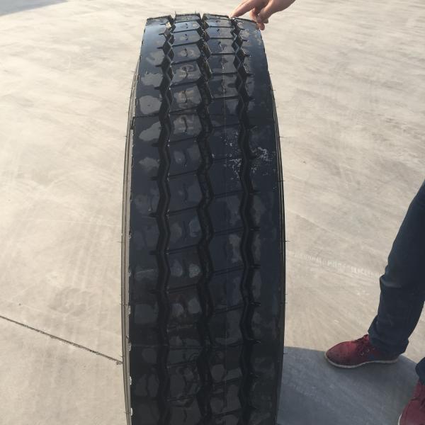 Quality 1200R24 Truck Bus Tyres 20PR Ply Rating Steel Radial Tires for sale