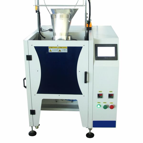 Quality Automatic Sealing Vertical Packaging Machine Hand Throwing For Irregular Items for sale