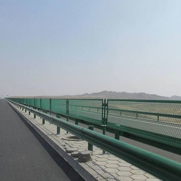 Quality Big Hardness Anti Dazzle Fence Customized Highway Barrier Fence for sale