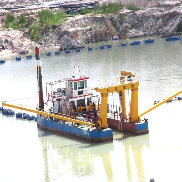 Quality Powerful Diesel Engine 26inch Cutter Suction Dredger with 2000m Discharge for sale