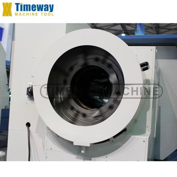 Quality Pipe Threading Lathe CNC Oil Country Lathe with 1500/3000mm Distance Between for sale