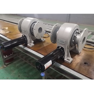 Quality Home Small Solar Tracker Slew Drive 60kNm Holding Torque for sale