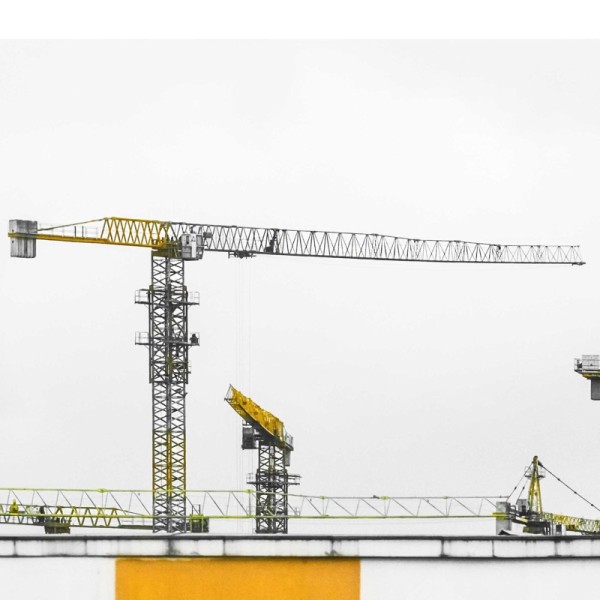 Quality High Performance Flat Top Tower Crane For Heavy Lifting Precise Positioning for sale