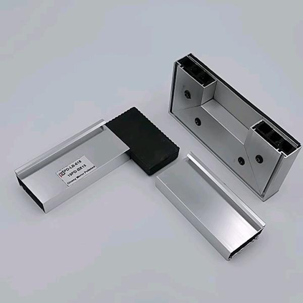 Quality Soundproof T5 6063 Kitchen Aluminium Profile Silver Glossy Polishing for sale