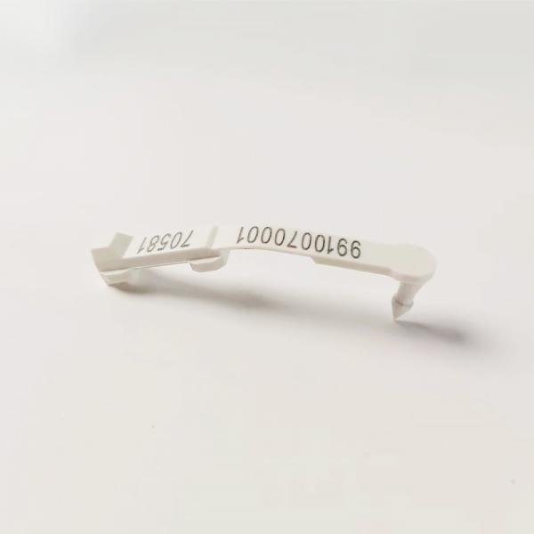 Quality Easy To Install Sheep Ear Tags With 134.2KHz Frequency Custom Goat Ear Tags for sale