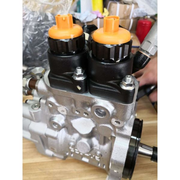 Quality 22100-E0440 Fuel pump FOR HINO P11C for sale