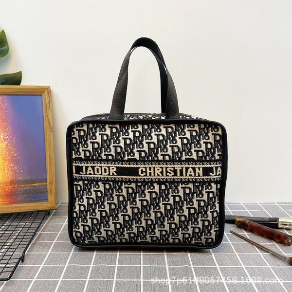 Quality Cotton Fabric Lining 210D Makeup Storage Case For Travel for sale