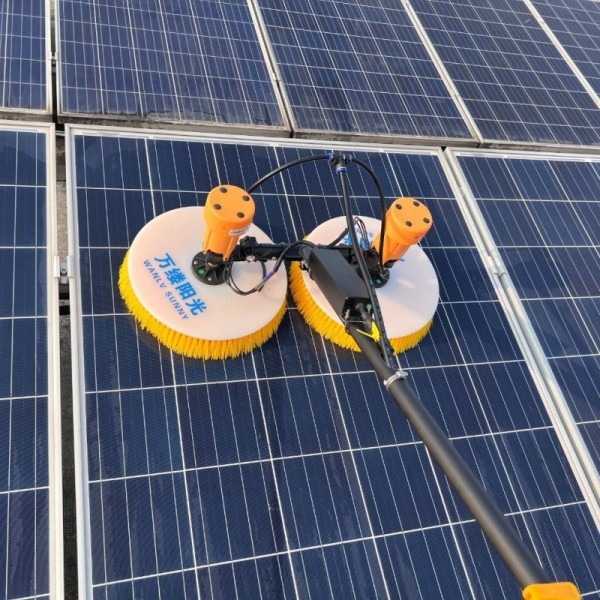 Quality High Pressure Cleaning Retractable Outdoor Rotating Brush for Solar Panel Cleaning for sale