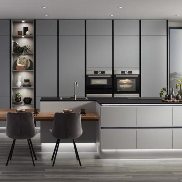 Quality Melamine Board Matte Kitchen Cabinet with Lacquer Door Panel Surface Treatment for sale