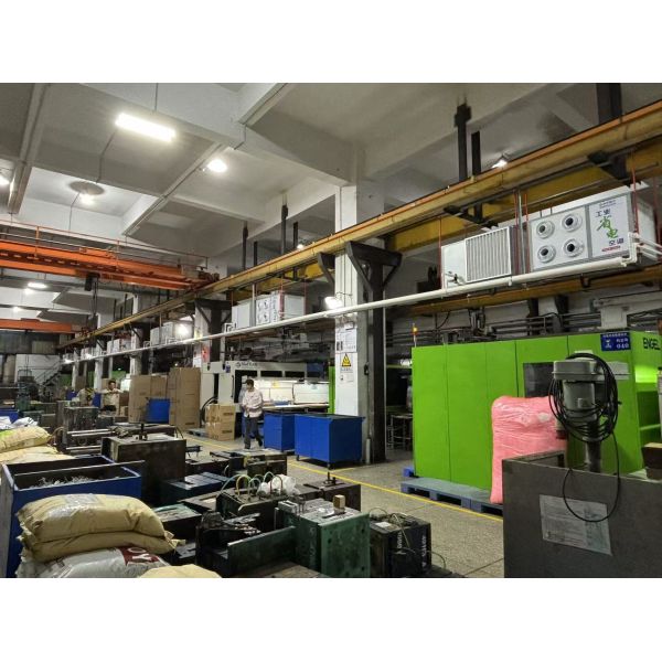Quality Improve Air with CNC Machine Air Conditioner Cooling Capacity Range 17-22-35-45-55KW and Operating Temperature 14-28 C for sale