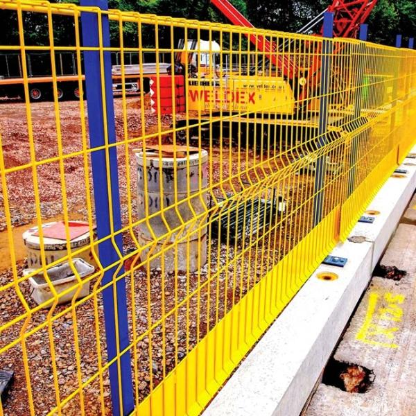 Quality Farm 0.95lb/Ft 800mm Height Studded T Post Steel T Bar Fence Posts for sale