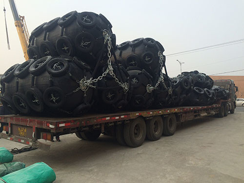 Quality Dia 3000mm Yokohama Ship Floating Pneumatic Fender Integral Winding Durable for sale