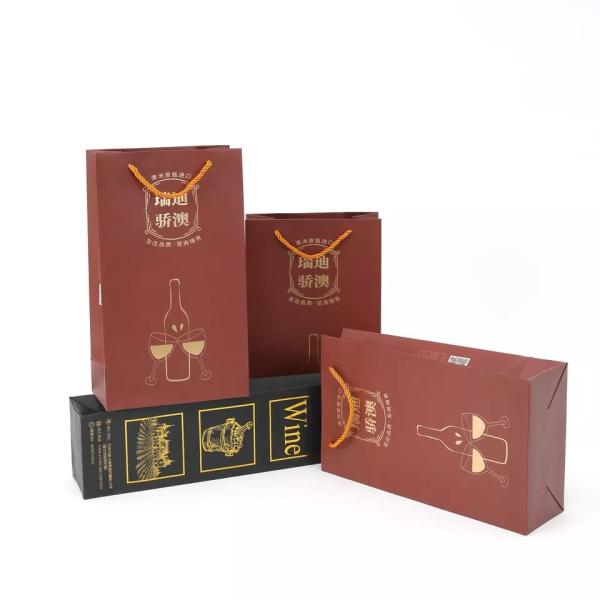 Quality Composite Wrapping Paper Gift Bag Cardboard Paper Tote Bags With Logo for sale
