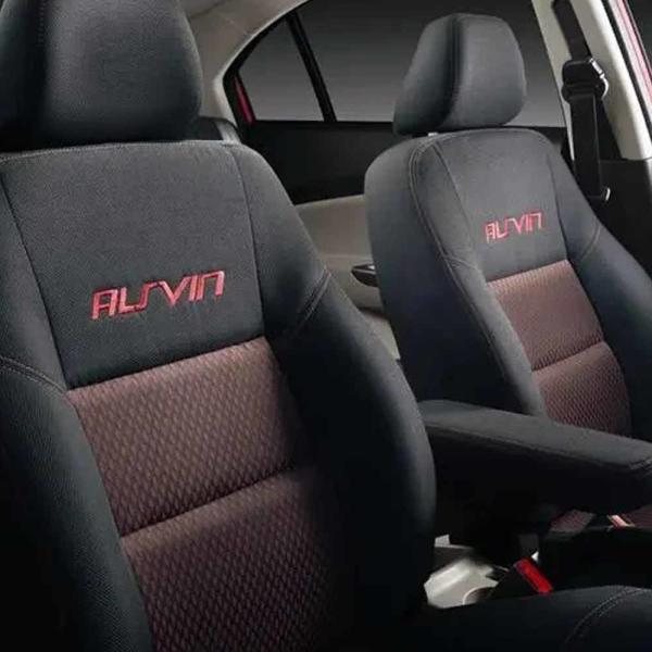 Quality Almost New Second Hand Used Cars Petrol Changan YueXiang Sedan for sale