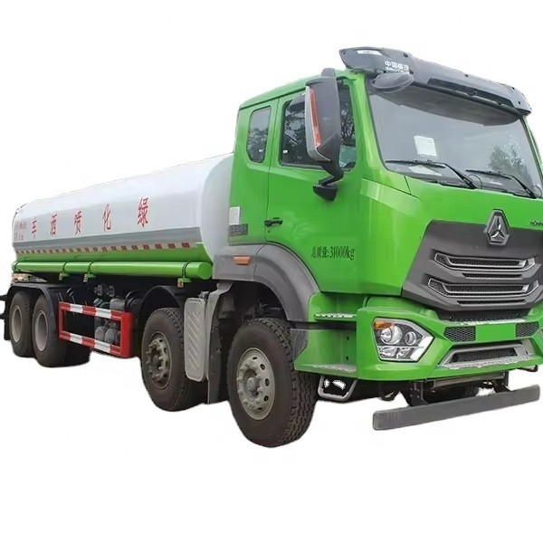 Quality Factory Direct Price Sinotruk HOMAN 8x4 19.9cbm Water Sprinkler Tank Truck for sale