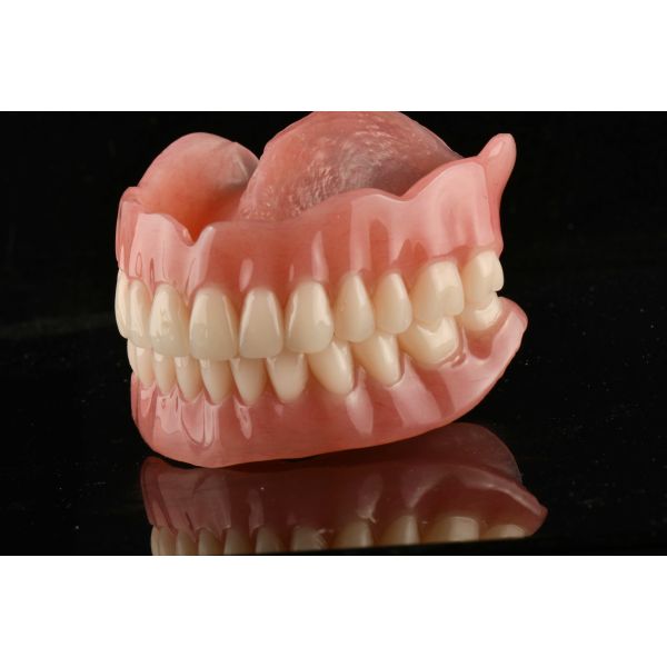 Quality Crystal Clear Acrylic Dental Removables Artificial Acrylic Teeth Precise Fit for sale