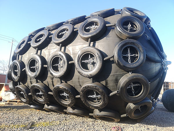 Quality VLCC Yokohama Pneumatic Rubber Fenders for sale