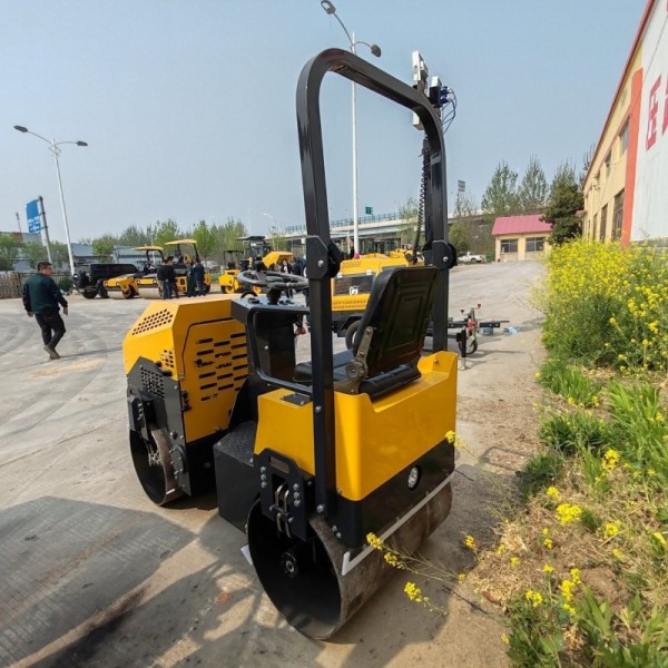 Quality Full Hydraulic Road Roller Compactor with Double Drum Diesel Engine Road Roller for sale