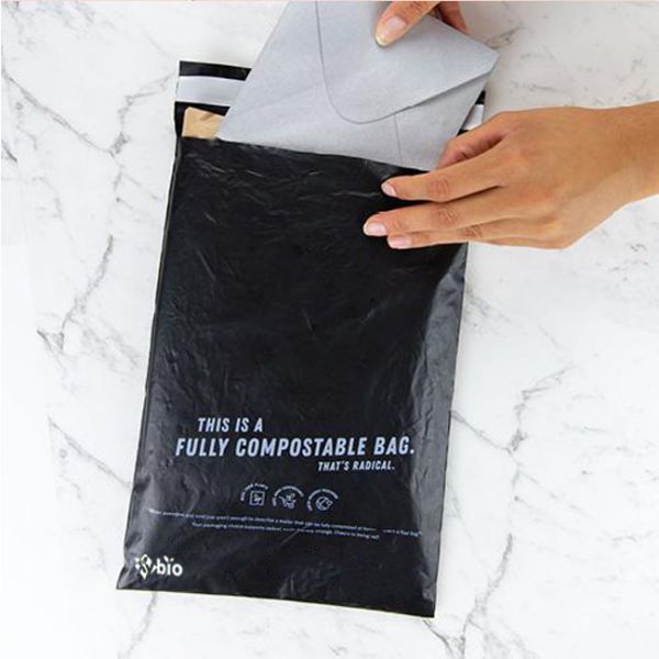 Quality Black Compostable Mailing Bags Custom Poly Mailer Bags No Chemicals for sale