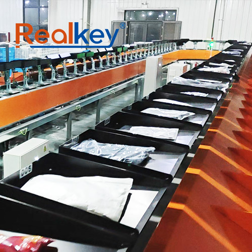 Quality Efficient Operation Tilt Tray Sortation Machine Suitable For Various Items Space for sale