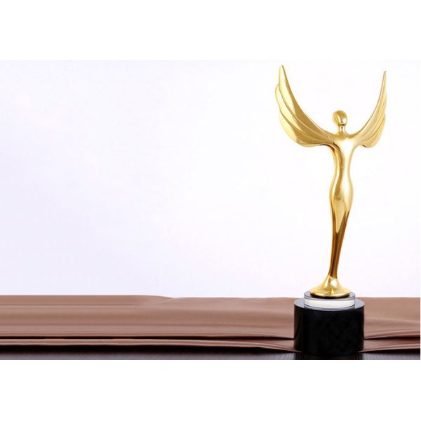 Quality Zinc Alloy Material Personalized Trophy Cup For Entertainment Events for sale