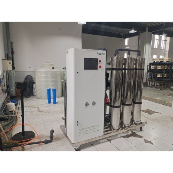 Quality 2000LPH Reverse Osmosis Ro Water Treatment Equipment Easy Control for sale