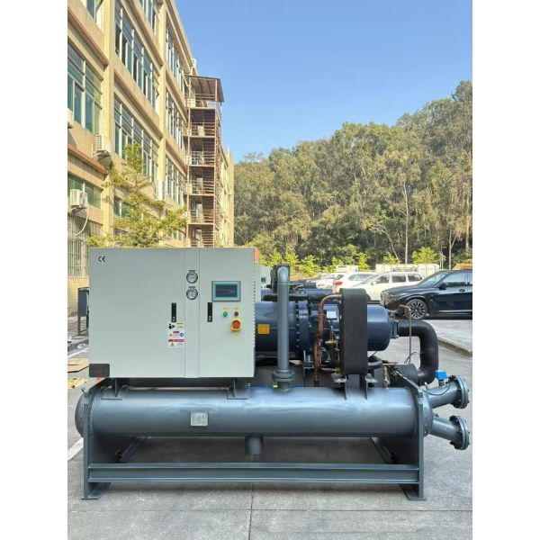 Quality 60HZ 100HP Water Cooled Screw Type Chiller designed for plastic processing for sale