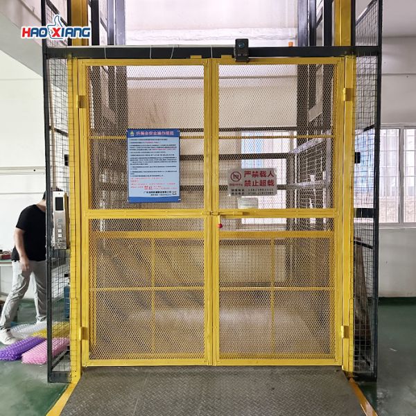 Quality Yellow 2 Ton Hydraulic Residential Cargo Lift Electric Freight Lift Elevator for sale