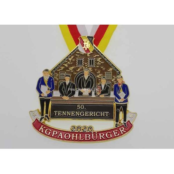 Quality Silkcreen Printing Die Casting Carnival Medal Gold And Silver Plating for sale