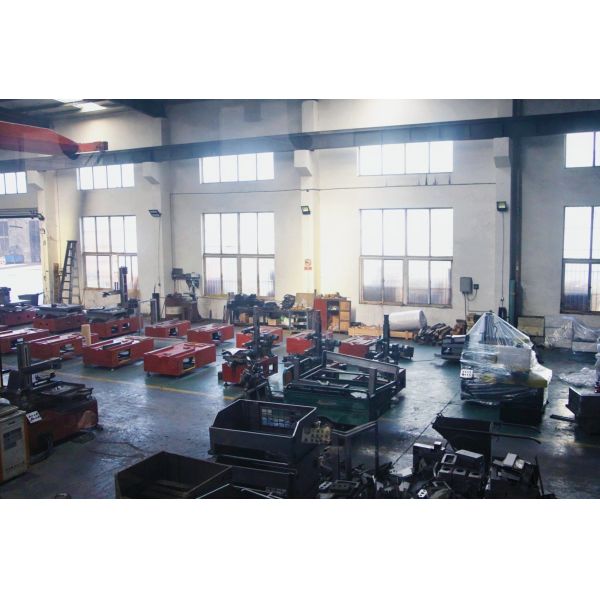 Quality Customizable Small Horizontal Flat Bed CNC Turning Lathe Hx30 for Customized for sale